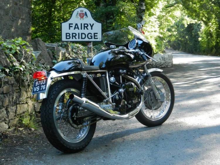 Godet Café Racer – The Egli-Vincent